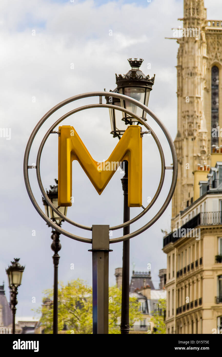 Metro sign in Paris Stock Photo - Alamy