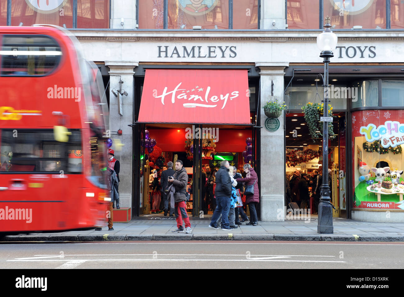 Hamleys london hi-res stock photography and images - Alamy
