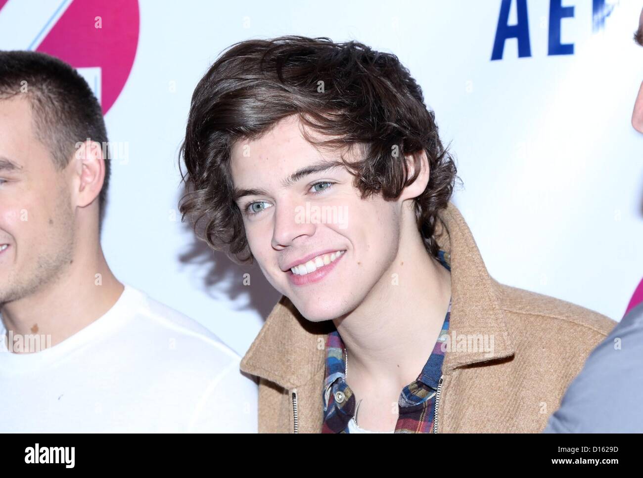 Harry styles madison square garden hi-res stock photography and images ...