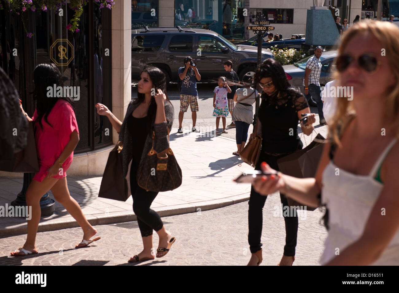 Rodeo drive hi-res stock photography and images - Alamy