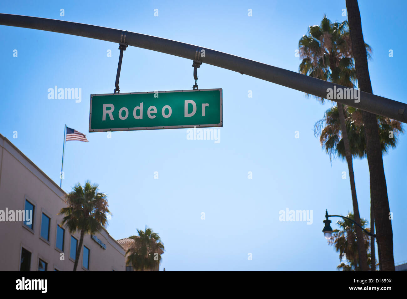 Rodeo drive and palm trees hi-res stock photography and images - Alamy