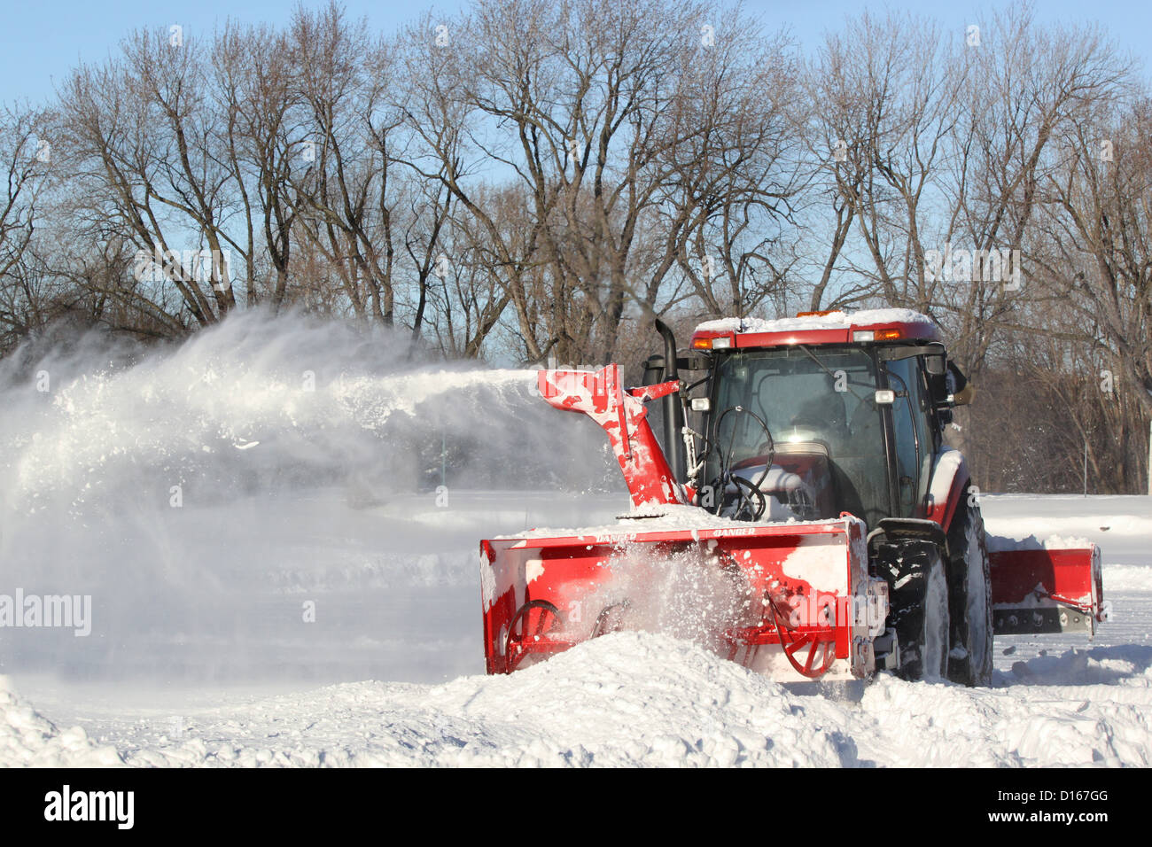 Montreal snow removal hi-res stock photography and images - Alamy