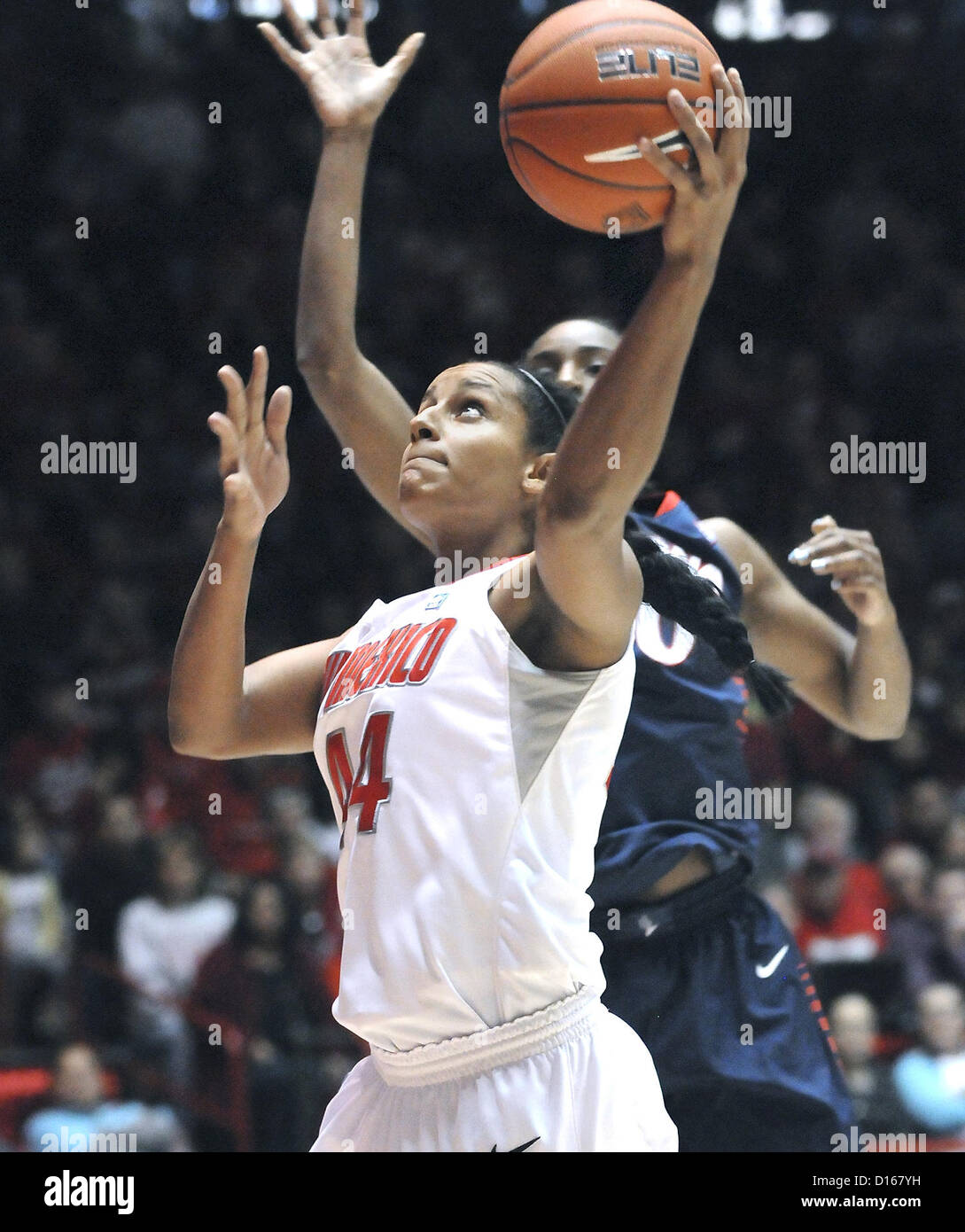 Dec. 8, 2012 - Albuquerque, NM, U.S. - UNM's #44 Deeva Vaughn gets the ...