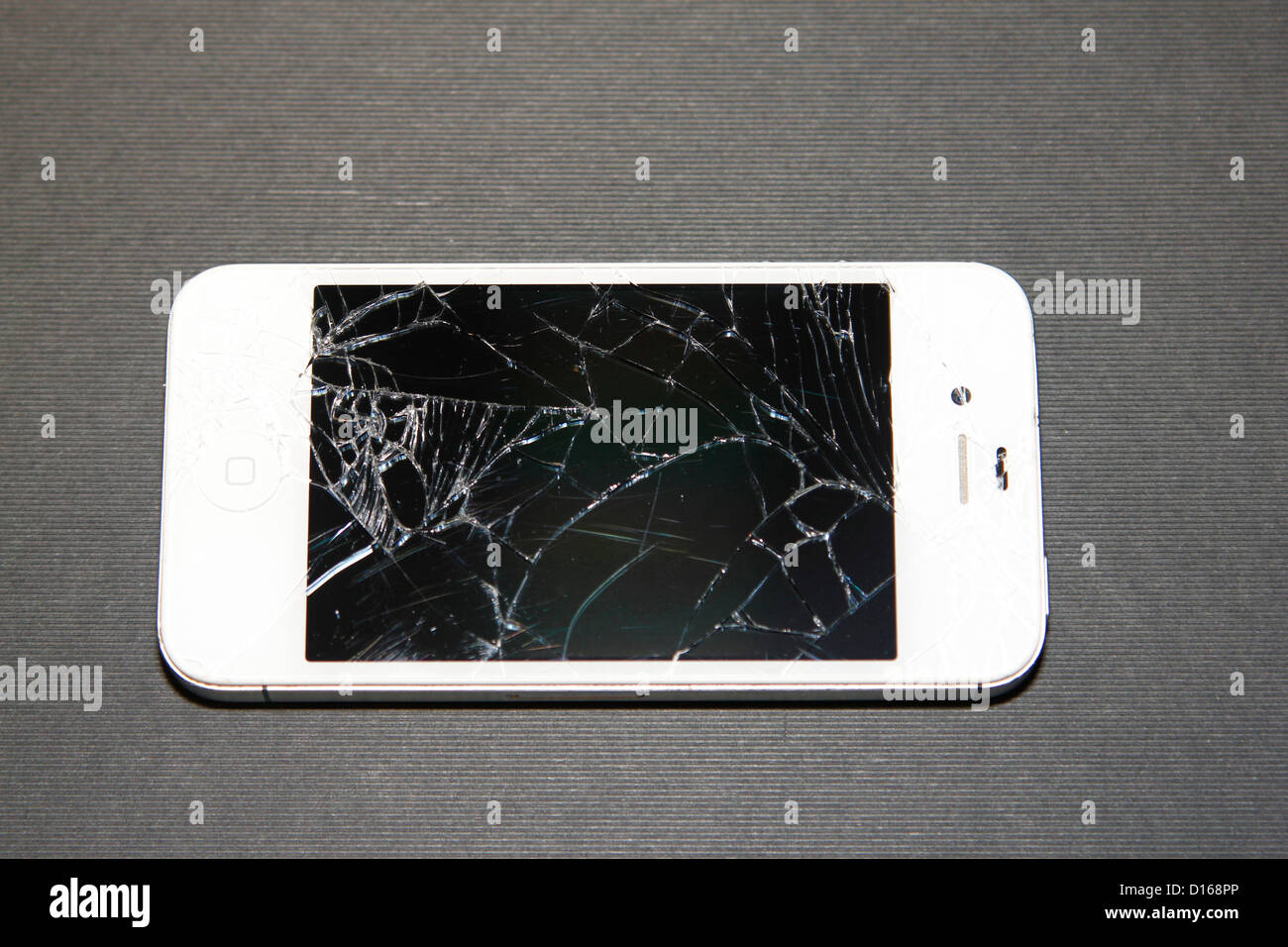 Broken screen iphone hi-res stock photography and images - Alamy