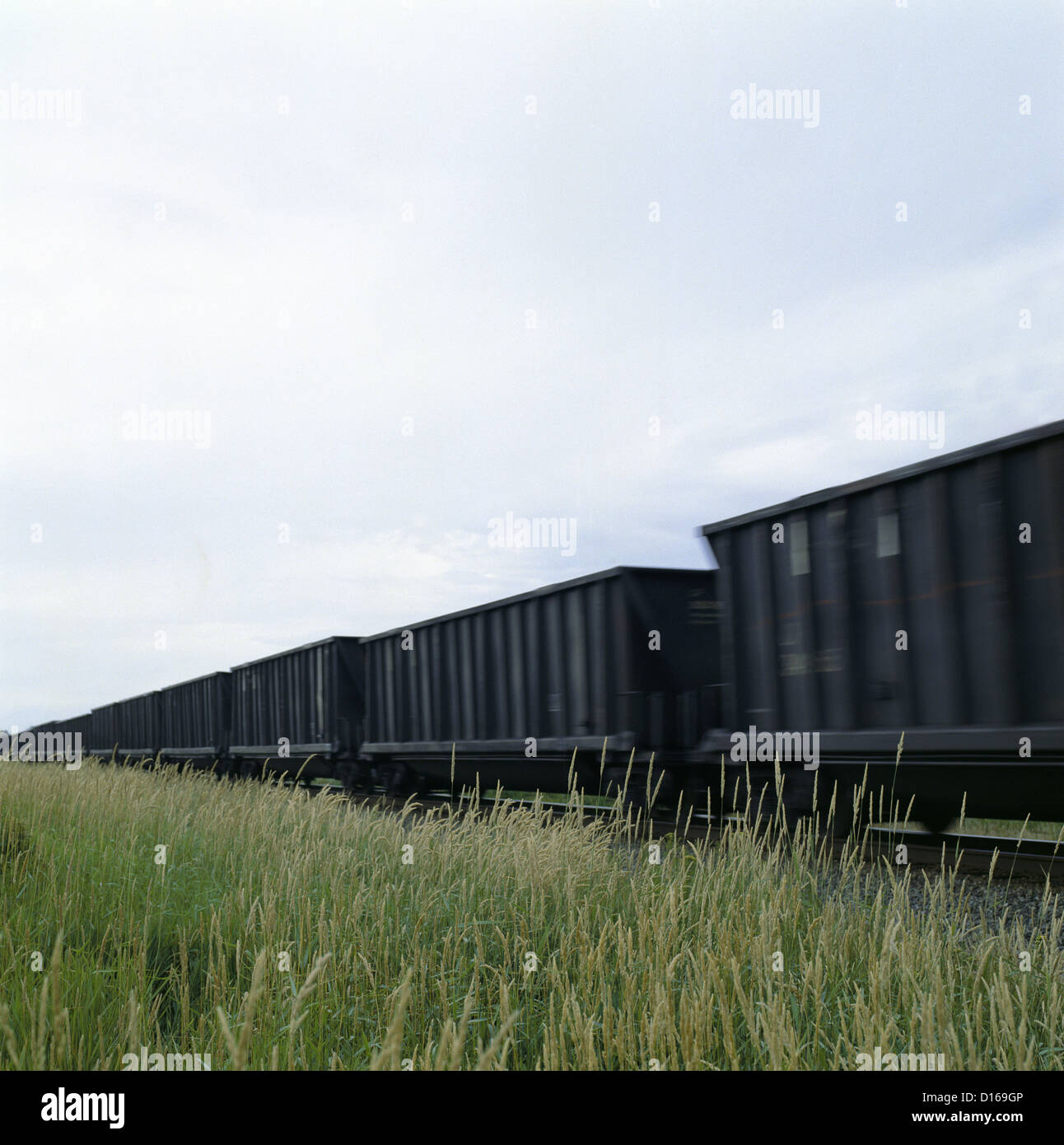 Long haul freight train hi-res stock photography and images - Alamy