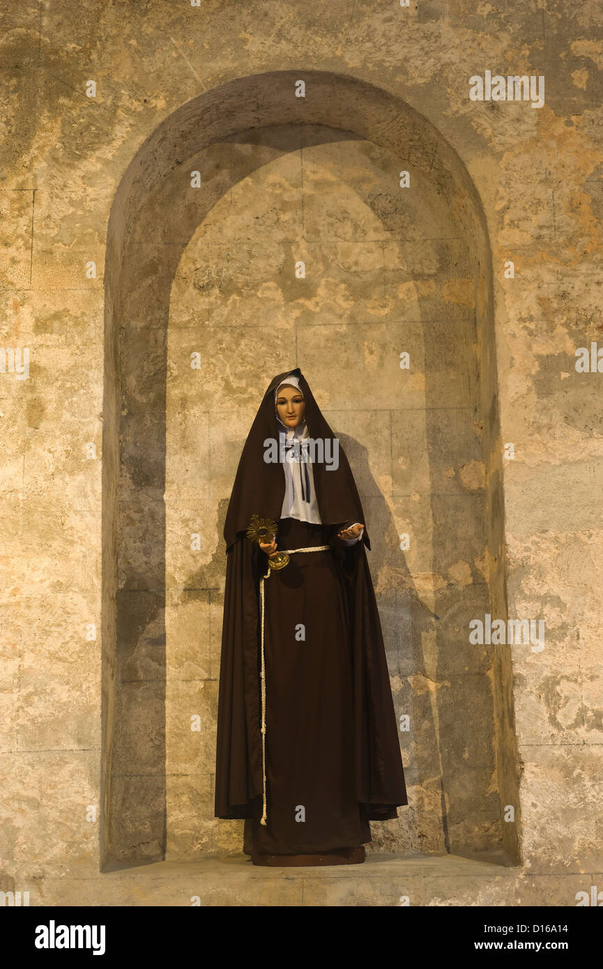 Santa Clara statue, San Francisco de Asis Church and Convent, Havana ...