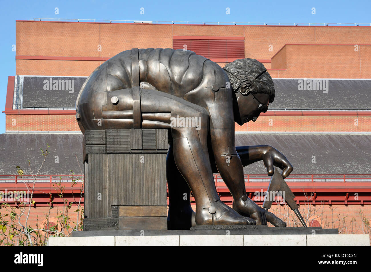 Sir Eduardo Paolozzi's statue of Isaac Newton, British Library, St ...