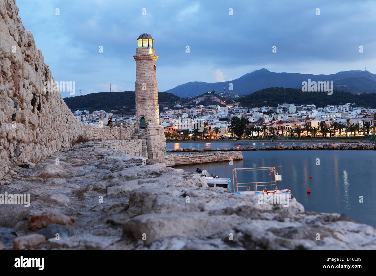Dusk at the Ottoman lighthouse in Rethymnon on Crete, Greece Stock ...
