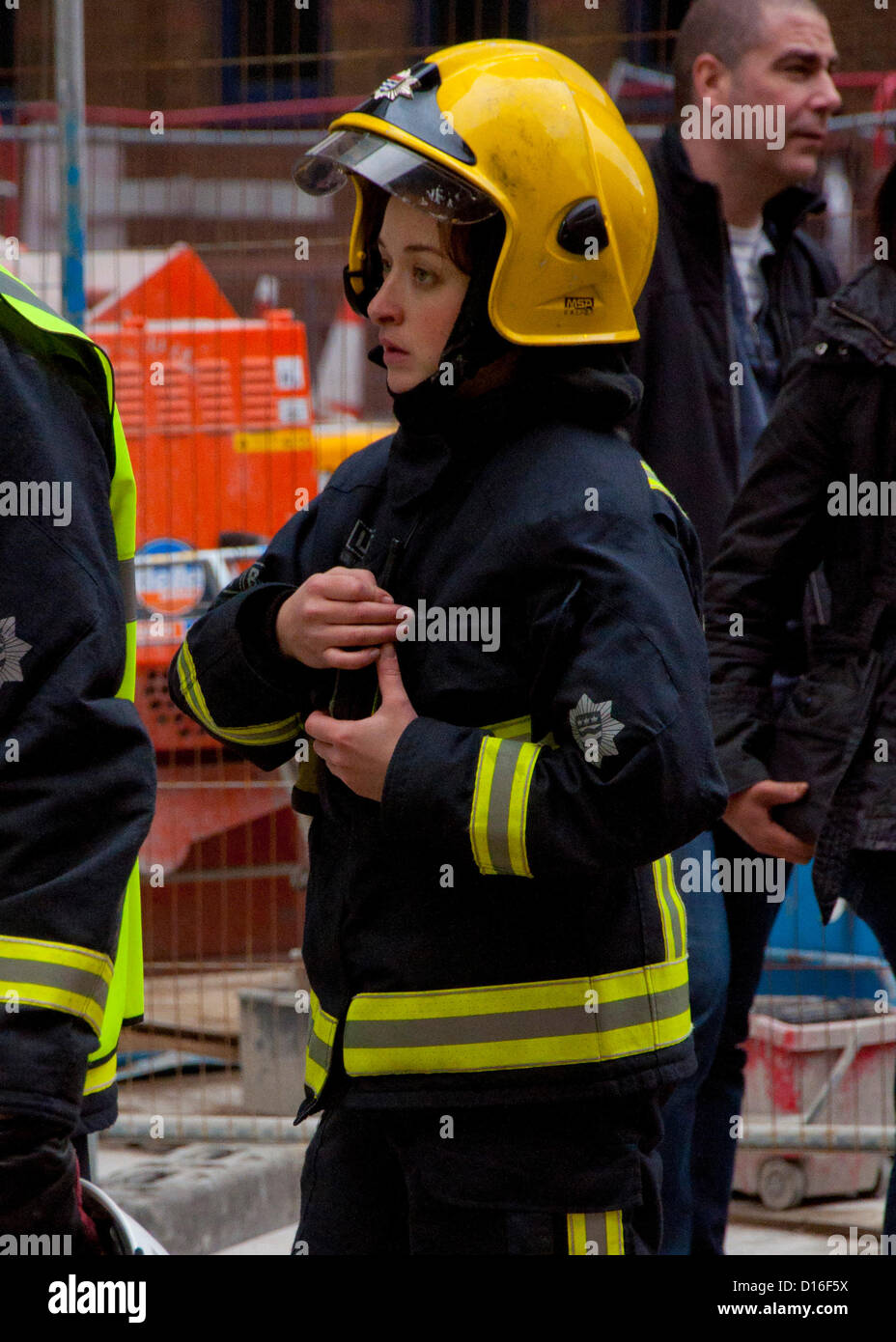 Female firefighter live fire hi-res stock photography and images - Alamy