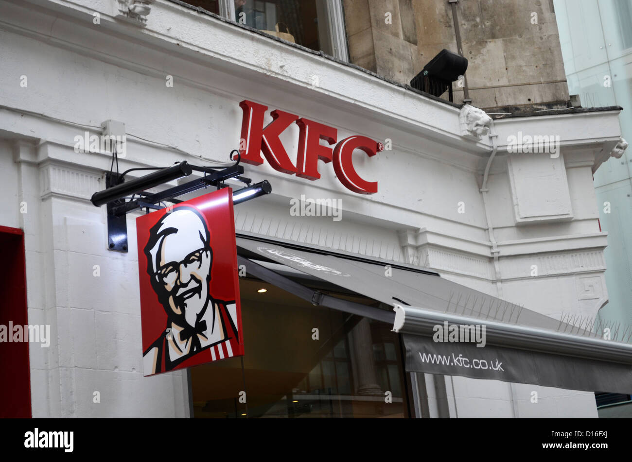 Kfc store front hi-res stock photography and images - Alamy