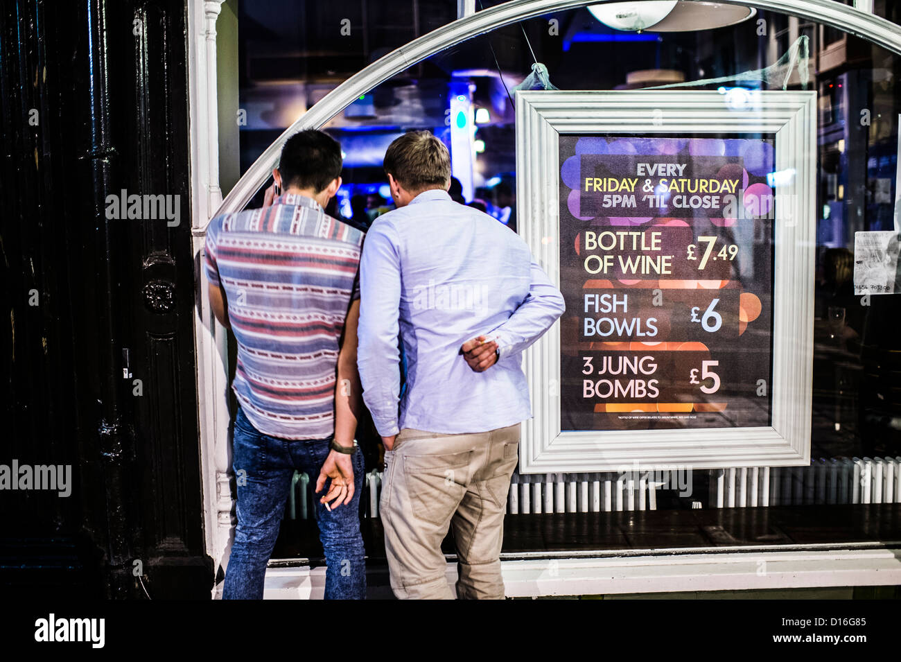 Two men at bar hi-res stock photography and images - Alamy