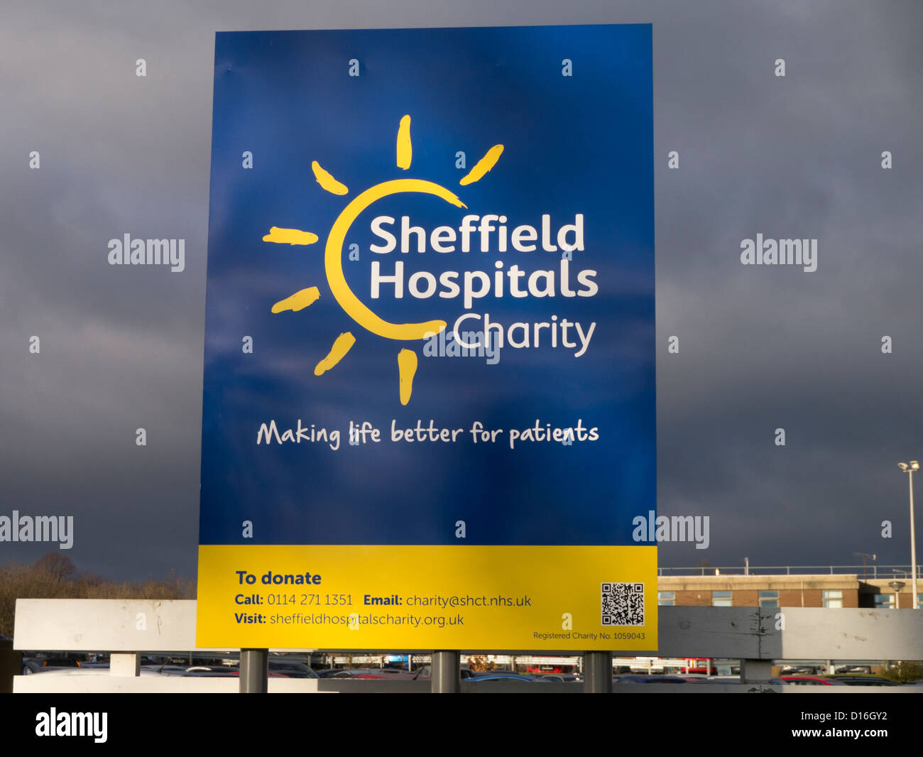 Charity signs hi-res stock photography and images - Alamy