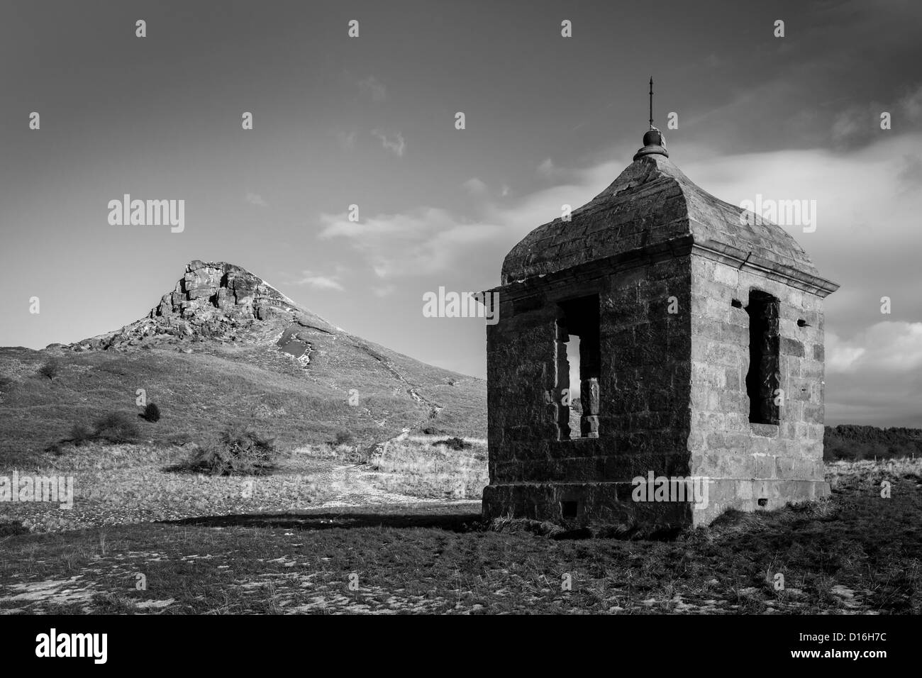 Roseberry topping north yorkshire Black and White Stock Photos & Images ...
