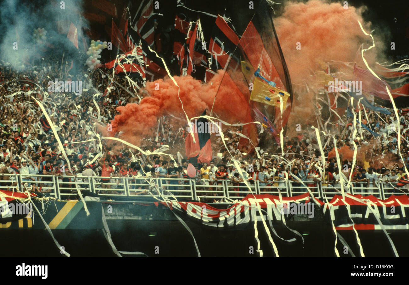 Football crowds at the Maracana stadium. Rio, Brazil Stock Photo - Alamy