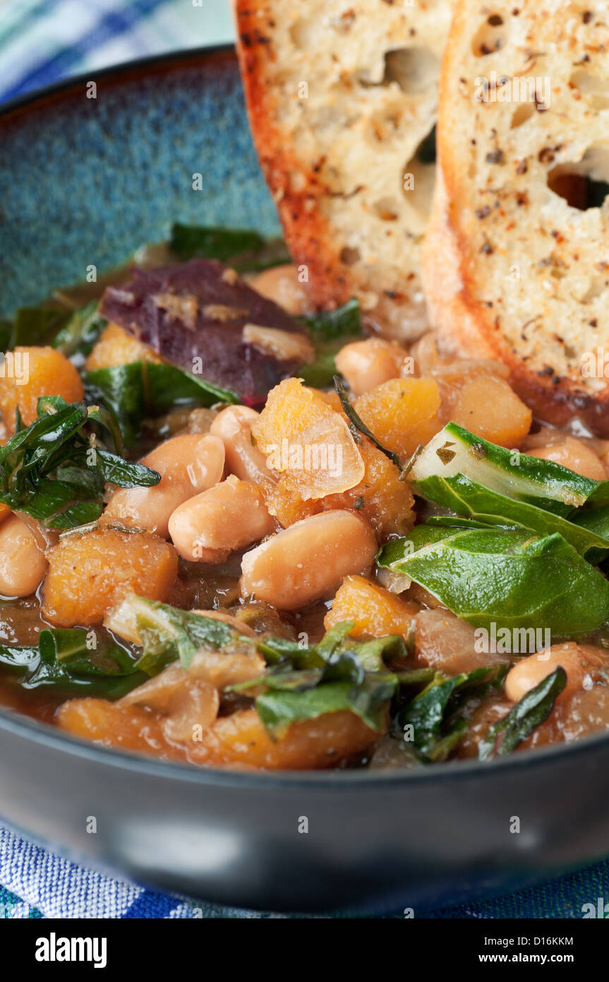 Navy bean hi-res stock photography and images - Alamy