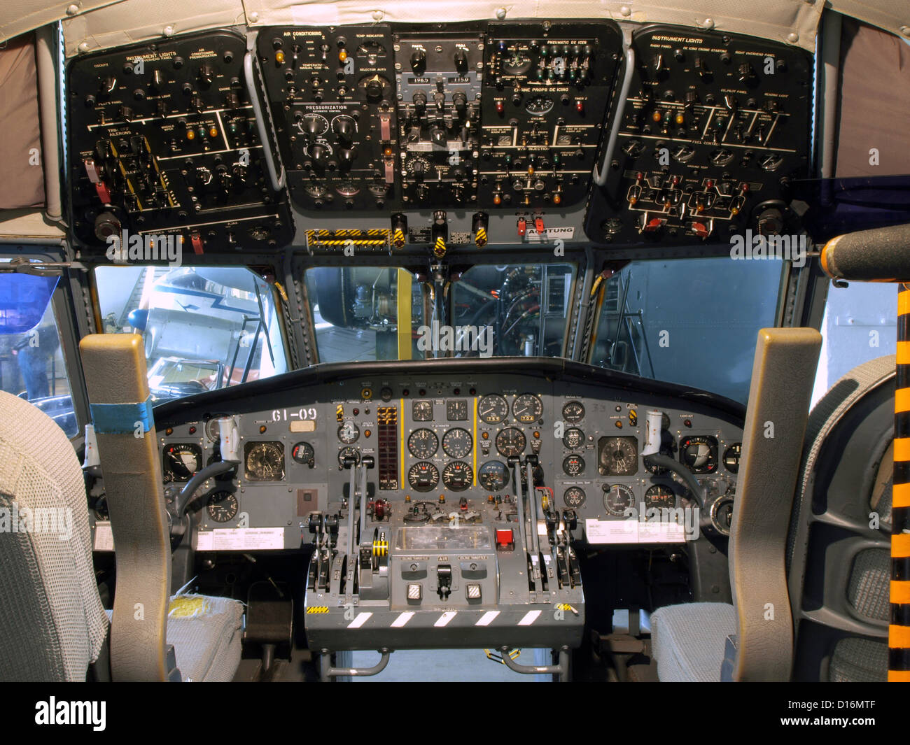 The Breguet Atlantique cockpit on display at the Museum of Aviation and ...