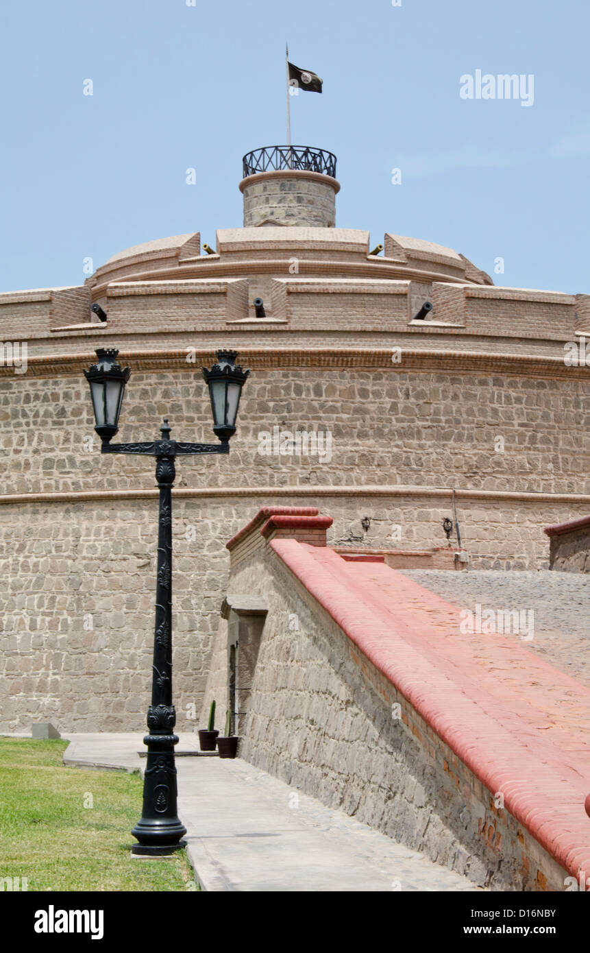 Real felipe fortress peru hi-res stock photography and images - Alamy