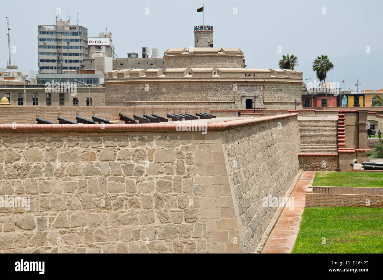 Real Felipe fort in Lima city. Peru Stock Photo - Alamy