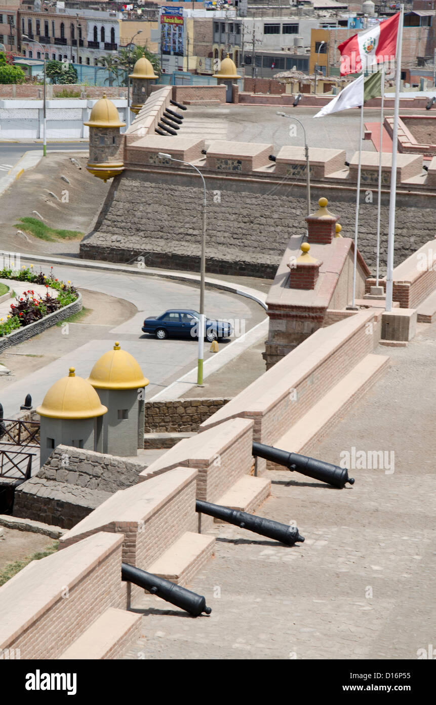 Real felipe fortress peru hi-res stock photography and images - Alamy