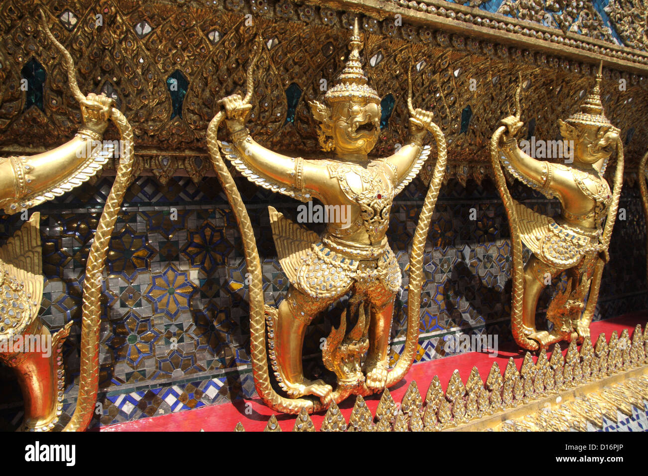 Garuda statue in The Grand Palace ( Wat Phra Kaew ) temple Stock Photo ...