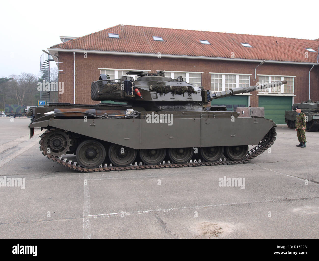 The Centurion Mk 5 105mm is a British-made main battle tank with a ...
