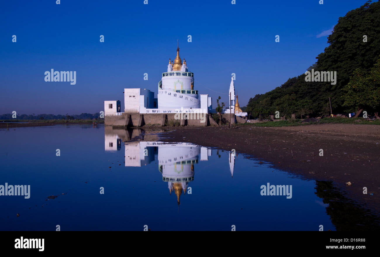Shwe gu gyi hi-res stock photography and images - Alamy