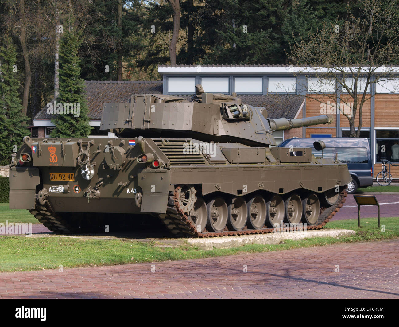 Leopard i tank hi-res stock photography and images - Alamy