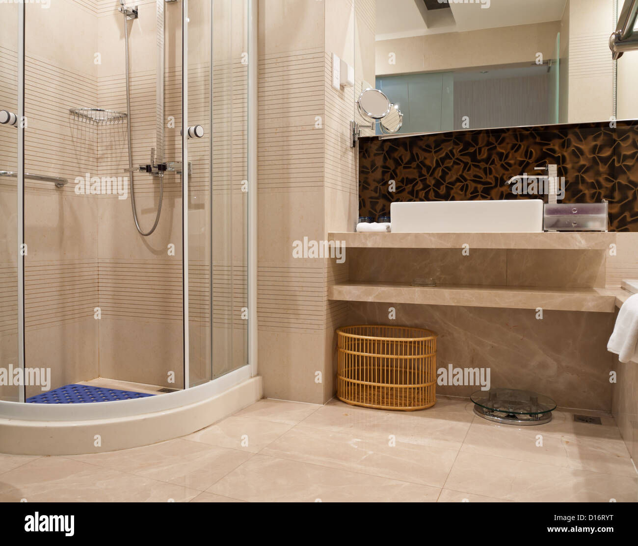 Bathroom bath shower basin hi-res stock photography and images - Alamy