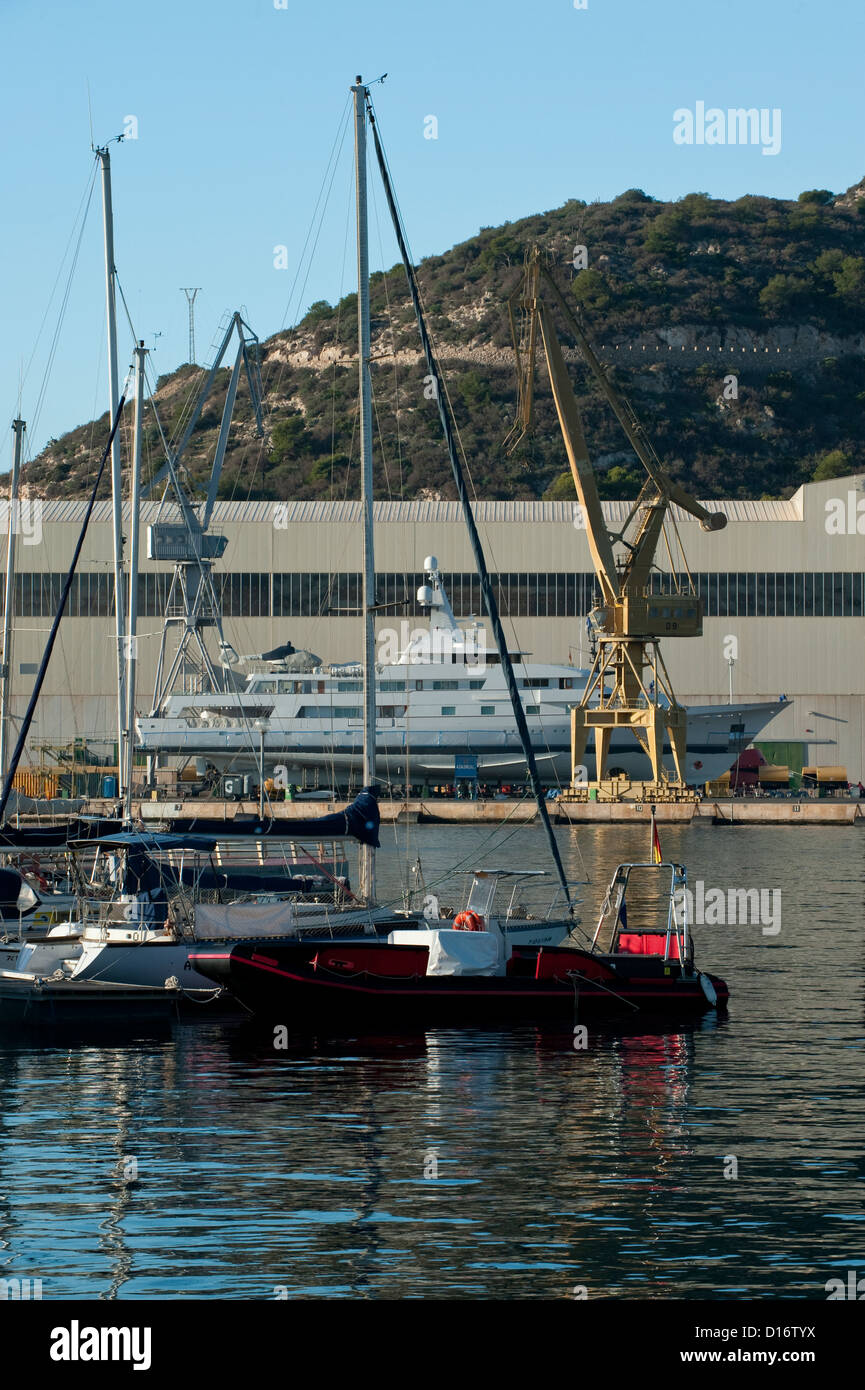 Vertical boats hi-res stock photography and images - Alamy