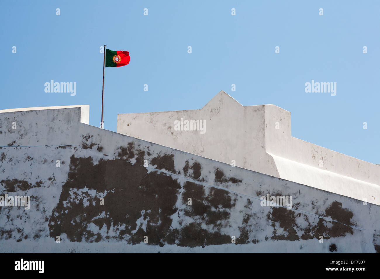 Sagres, Portugal, Portuguese flag on the Fortaleza de Sagres Stock ...