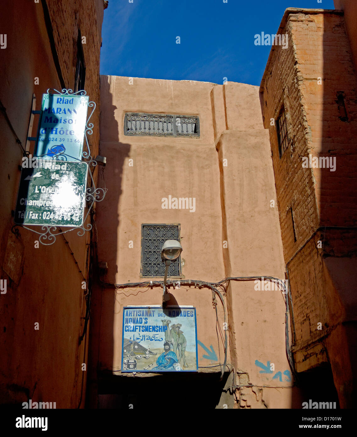 Marrakesh alleyway hi-res stock photography and images - Alamy