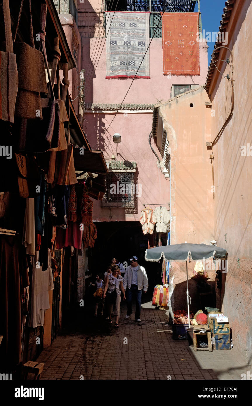 Marrakesh alleyway hi-res stock photography and images - Alamy