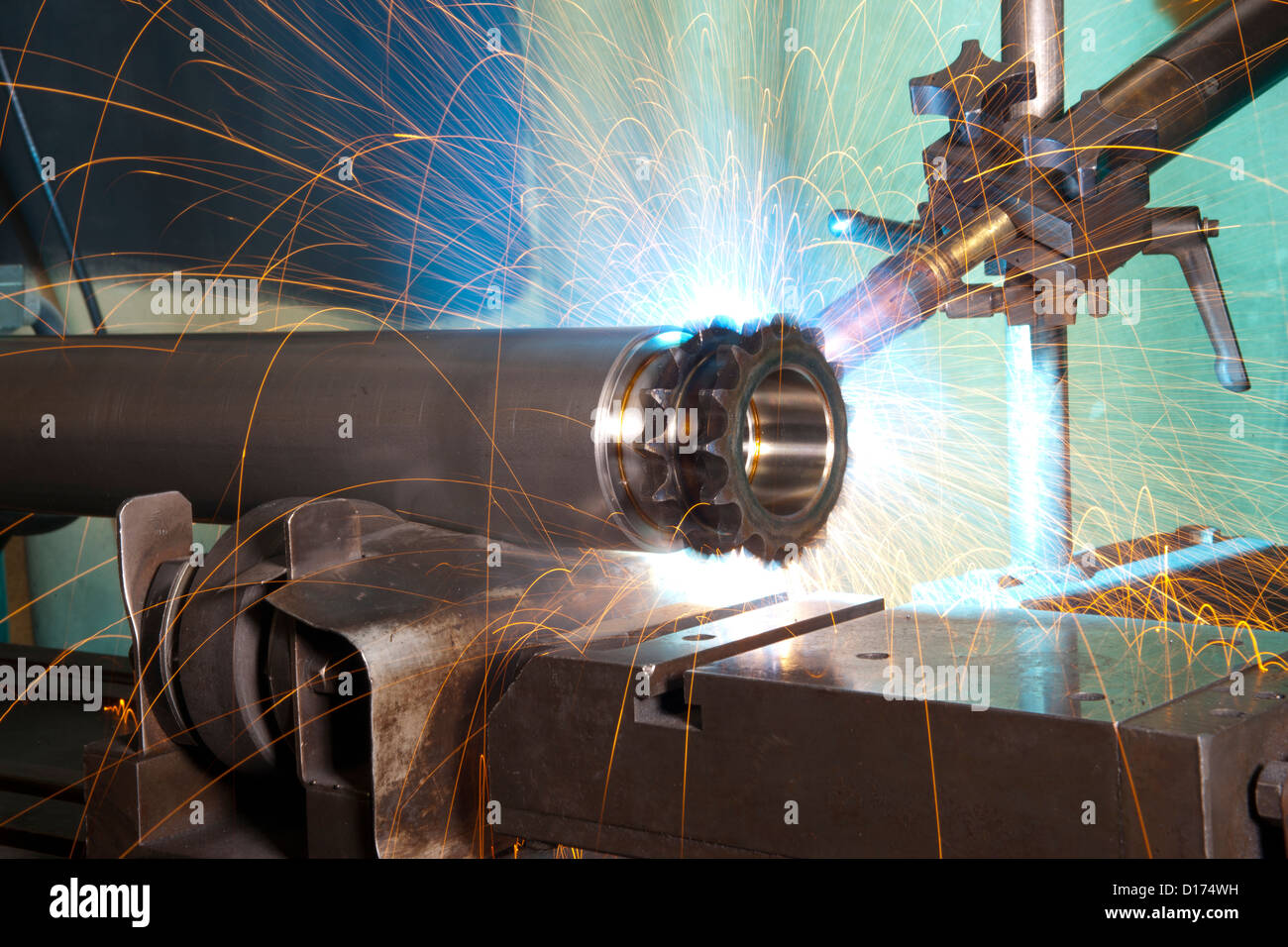 Automated mig welder hi-res stock photography and images - Alamy