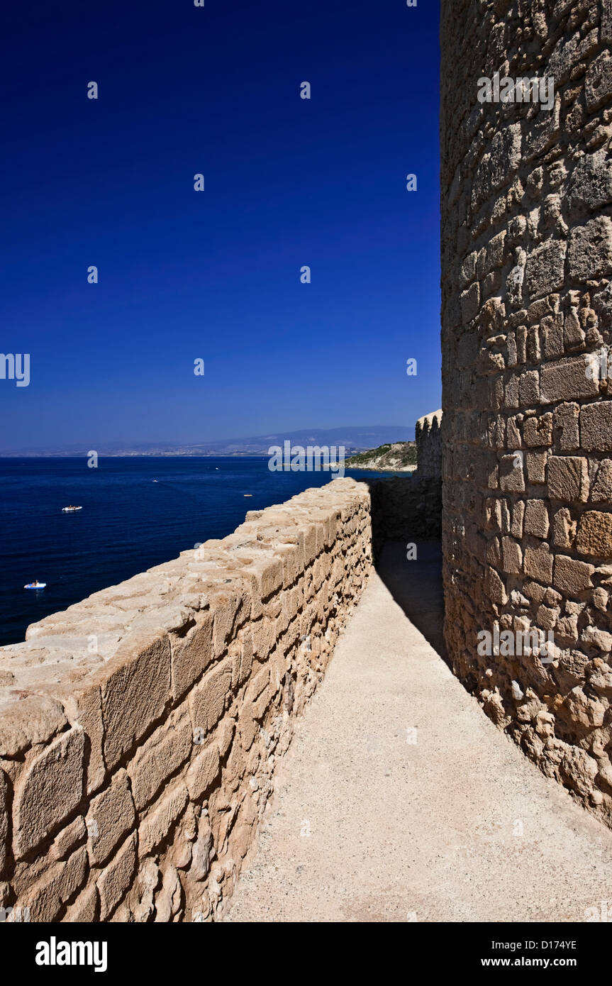 ITALY, Calabria, Ionian sea coast, Capo Rizzuto, Aragonese Castle Stock ...