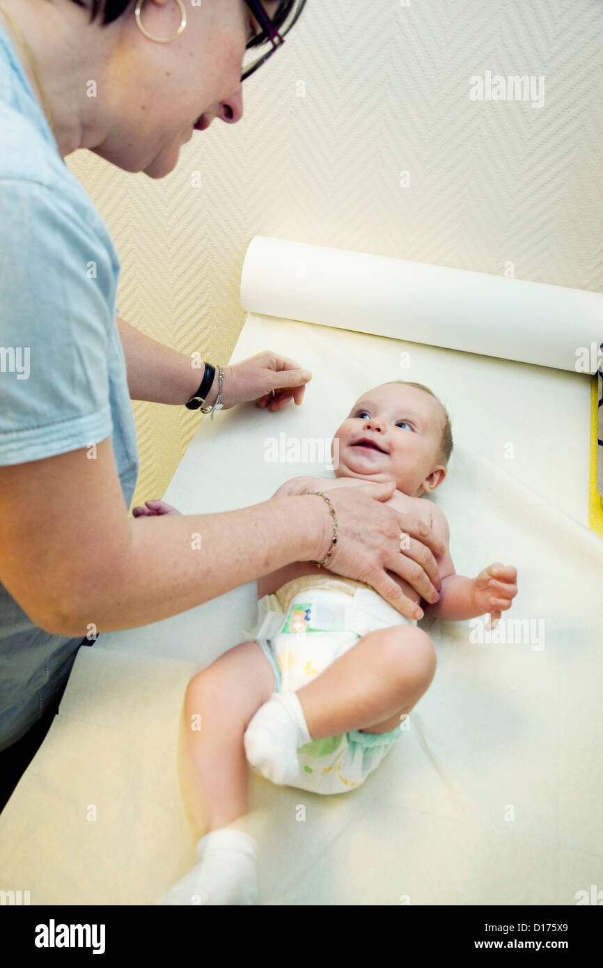 ABDOMEN SEMIOLOGY INFANT Stock Photo - Alamy