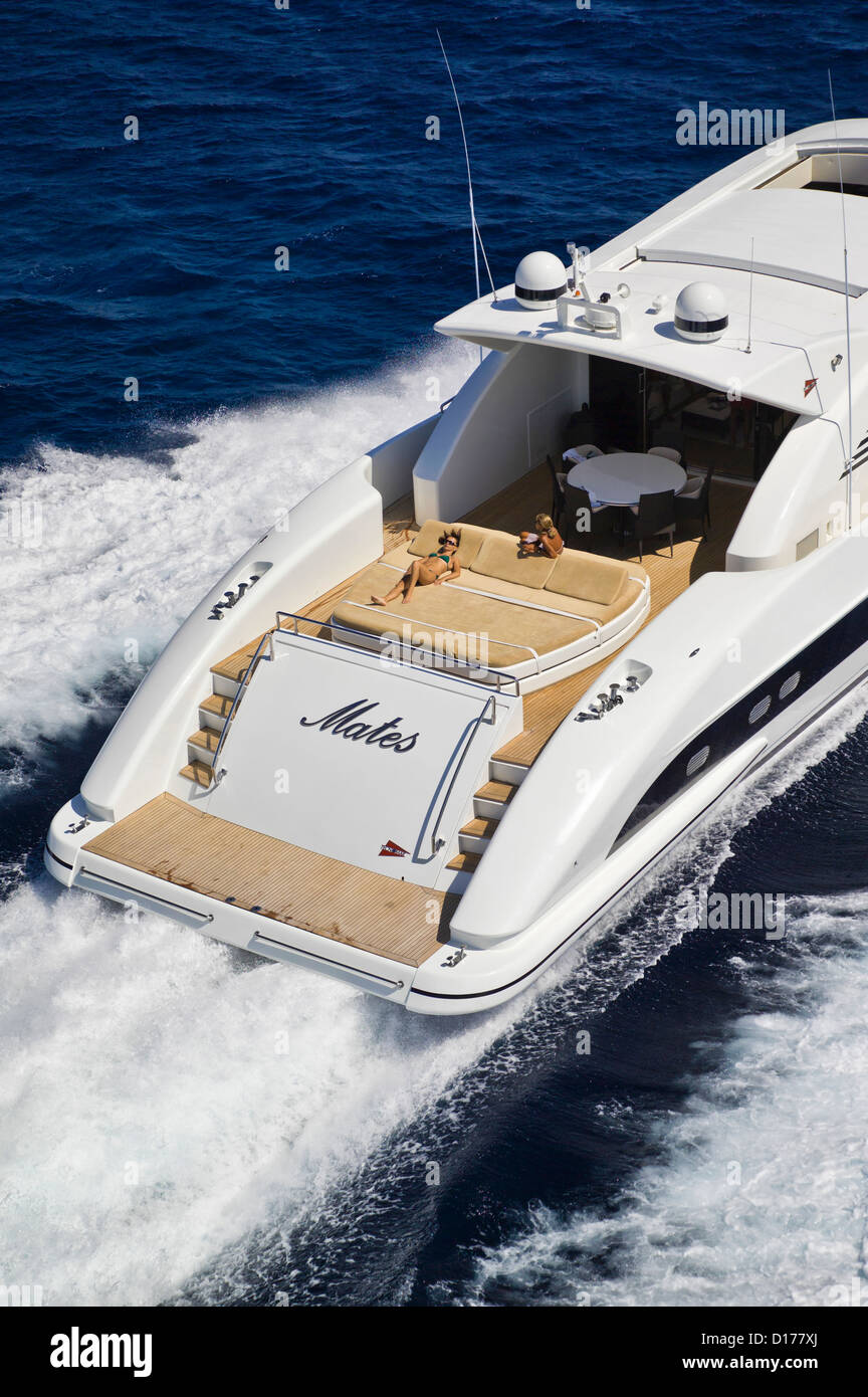 35 meters luxury yacht hi-res stock photography and images - Alamy