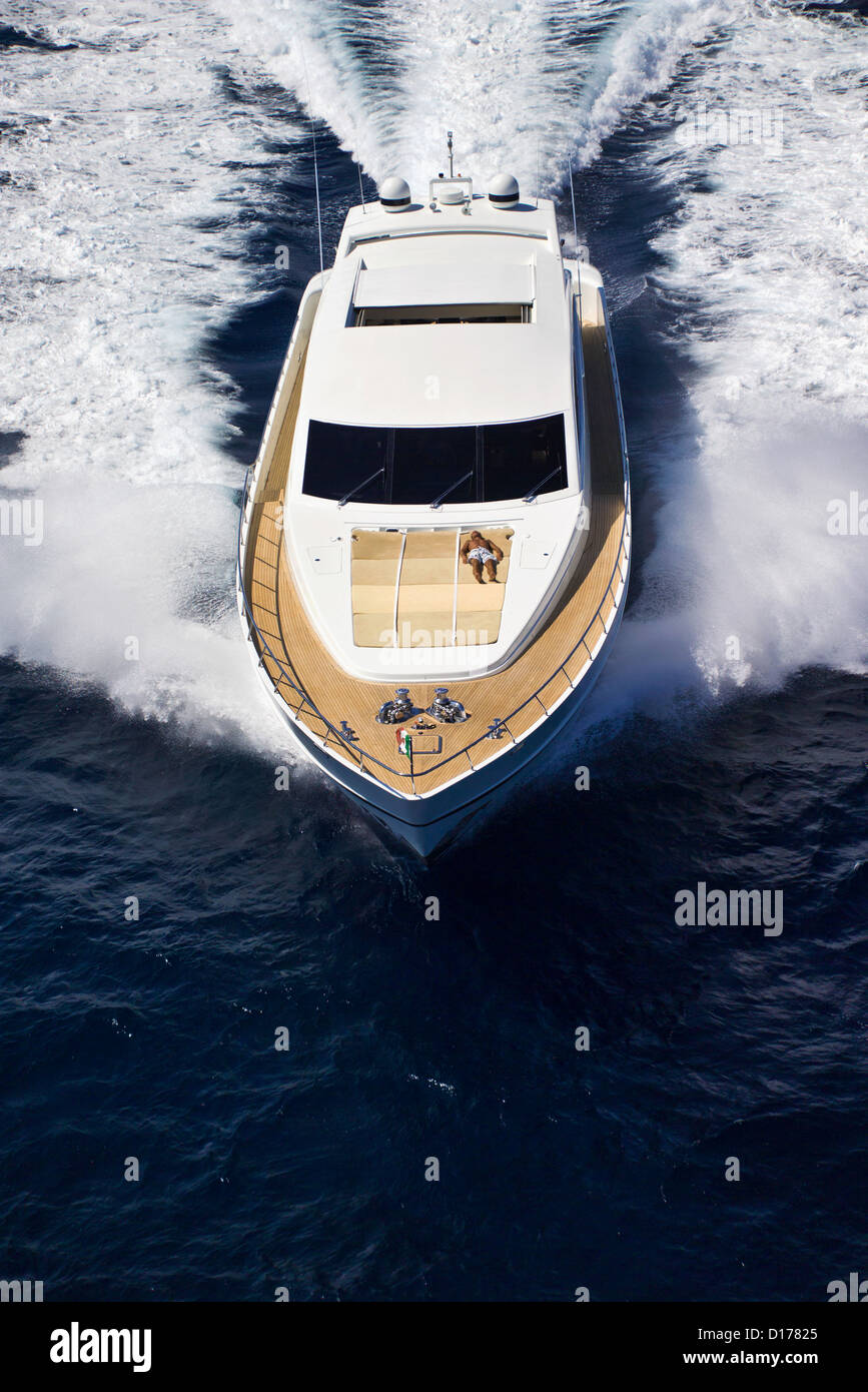 35 meters luxury yacht hi-res stock photography and images - Alamy