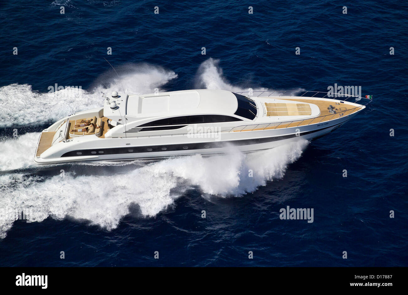 35 meters luxury yacht hi-res stock photography and images - Alamy