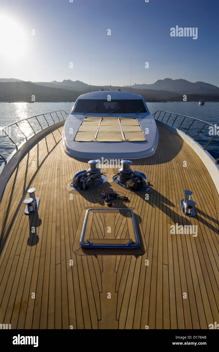 35 meters luxury yacht hi-res stock photography and images - Alamy