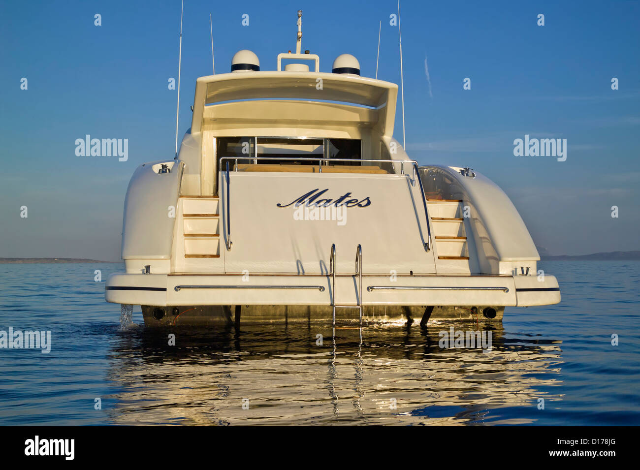 35 meters luxury yacht hi-res stock photography and images - Alamy