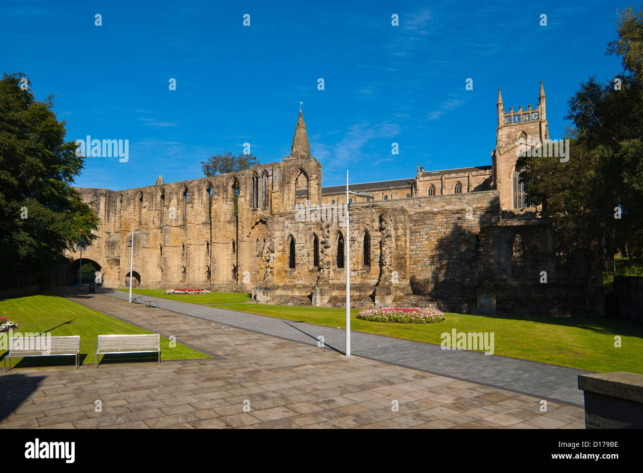 Dunfermline Palace and Abbey, Fife, Scotland, UK Stock Photo - Alamy