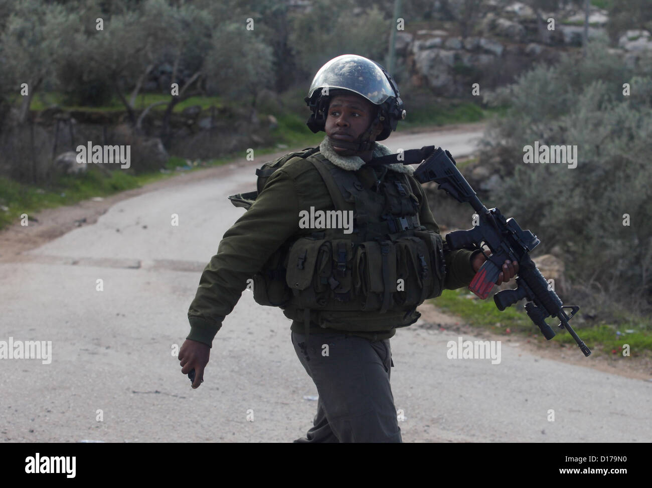 Dec. 10, 2012 - Ramallah, West Bank, Palestinian Territory - An Israeli ...