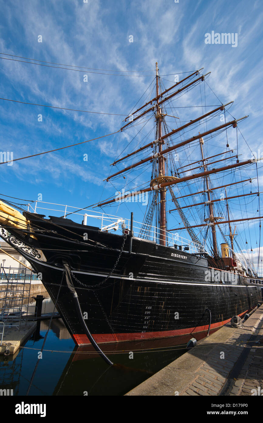 Hms discovery dundee hi-res stock photography and images - Alamy