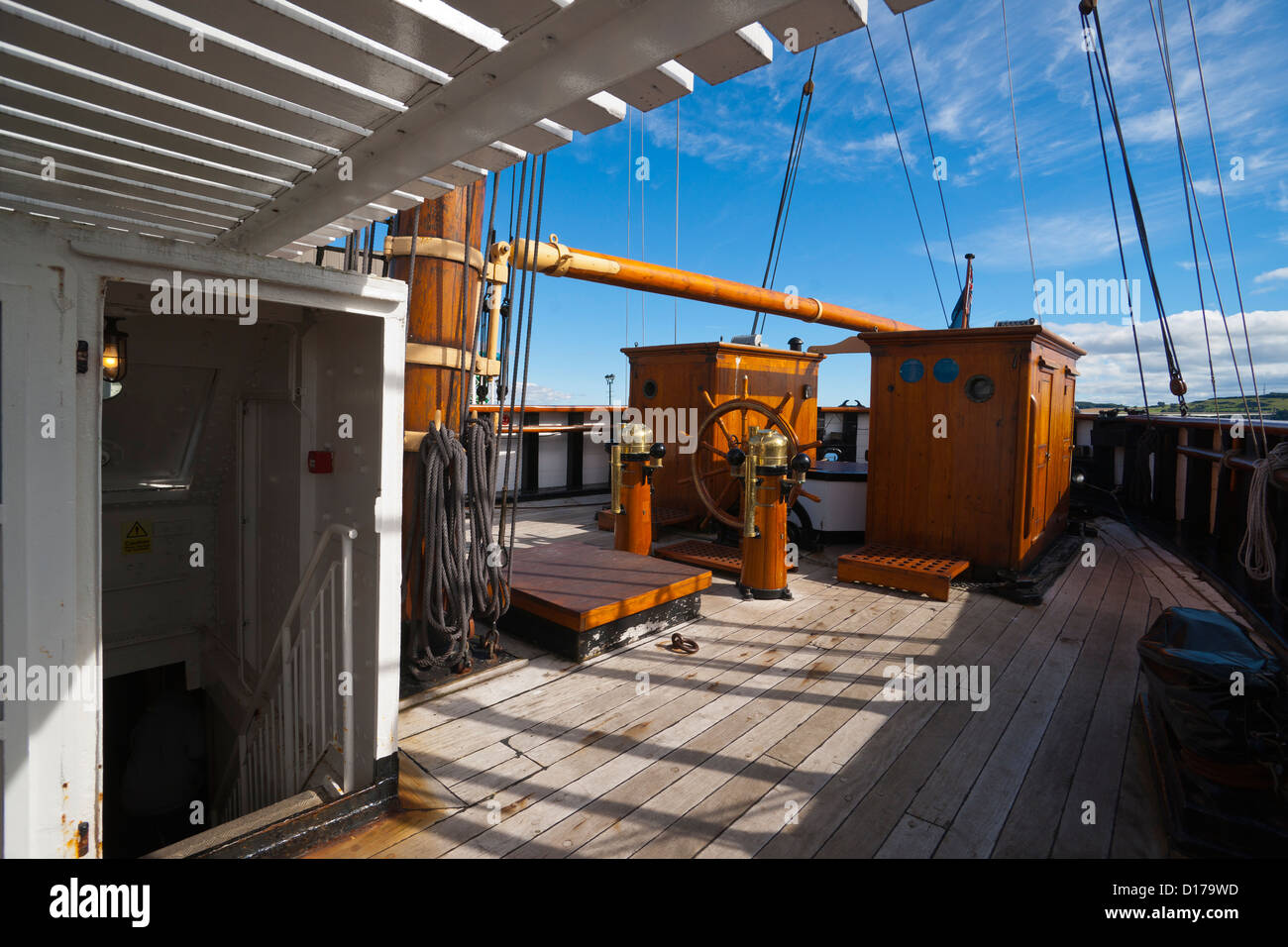 Discovery Point Visitor Centre, HMS / RRS ship, Dundee, Scotland, UK ...