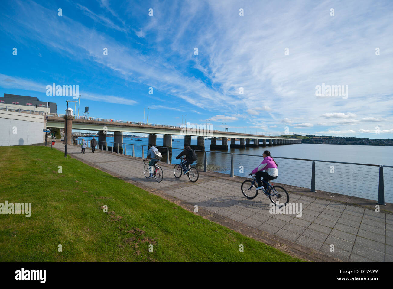 Tay Bridge, Dundee, Scotland, UK Stock Photo - Alamy