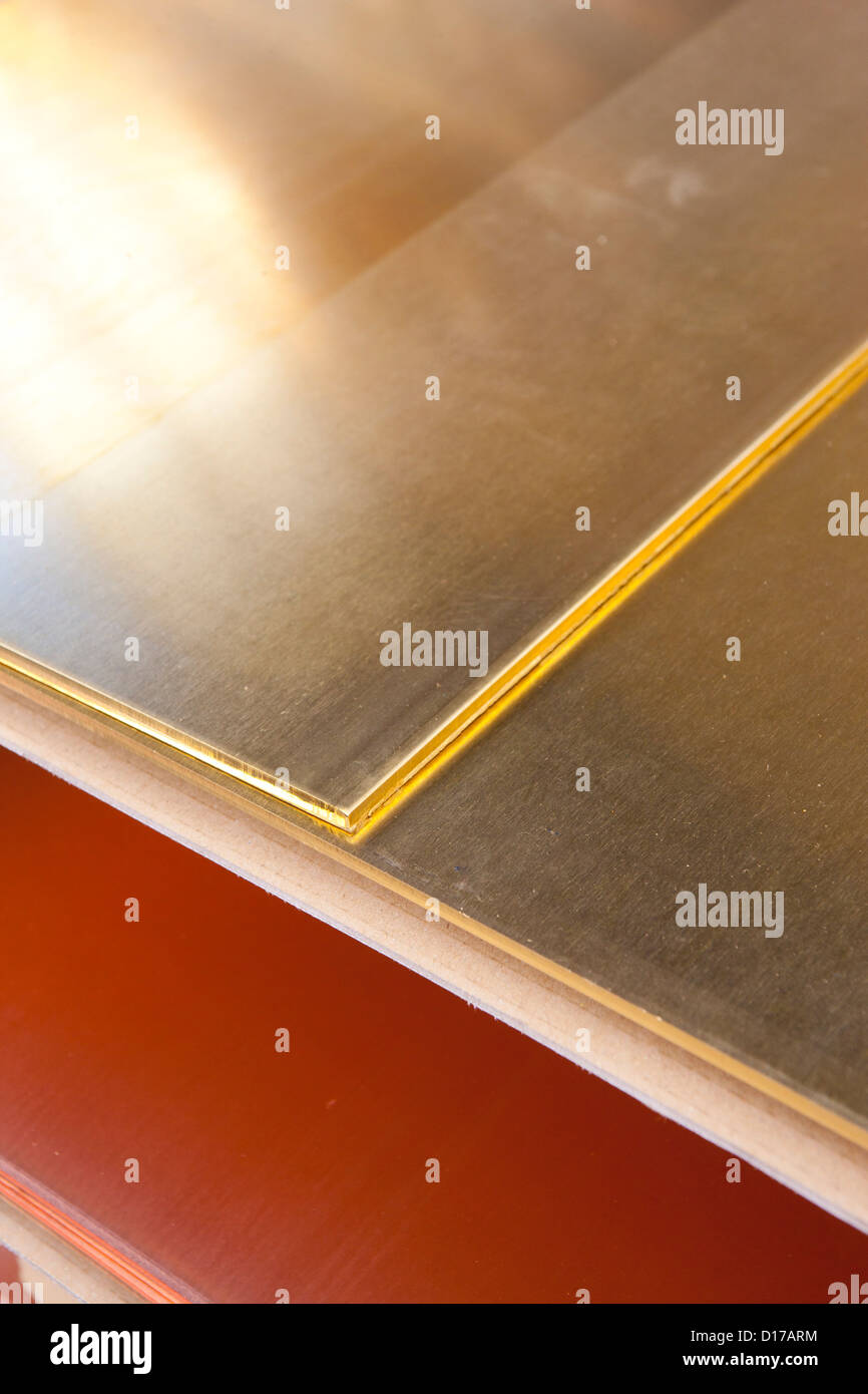 Non Conductive Metal Or Non Metal