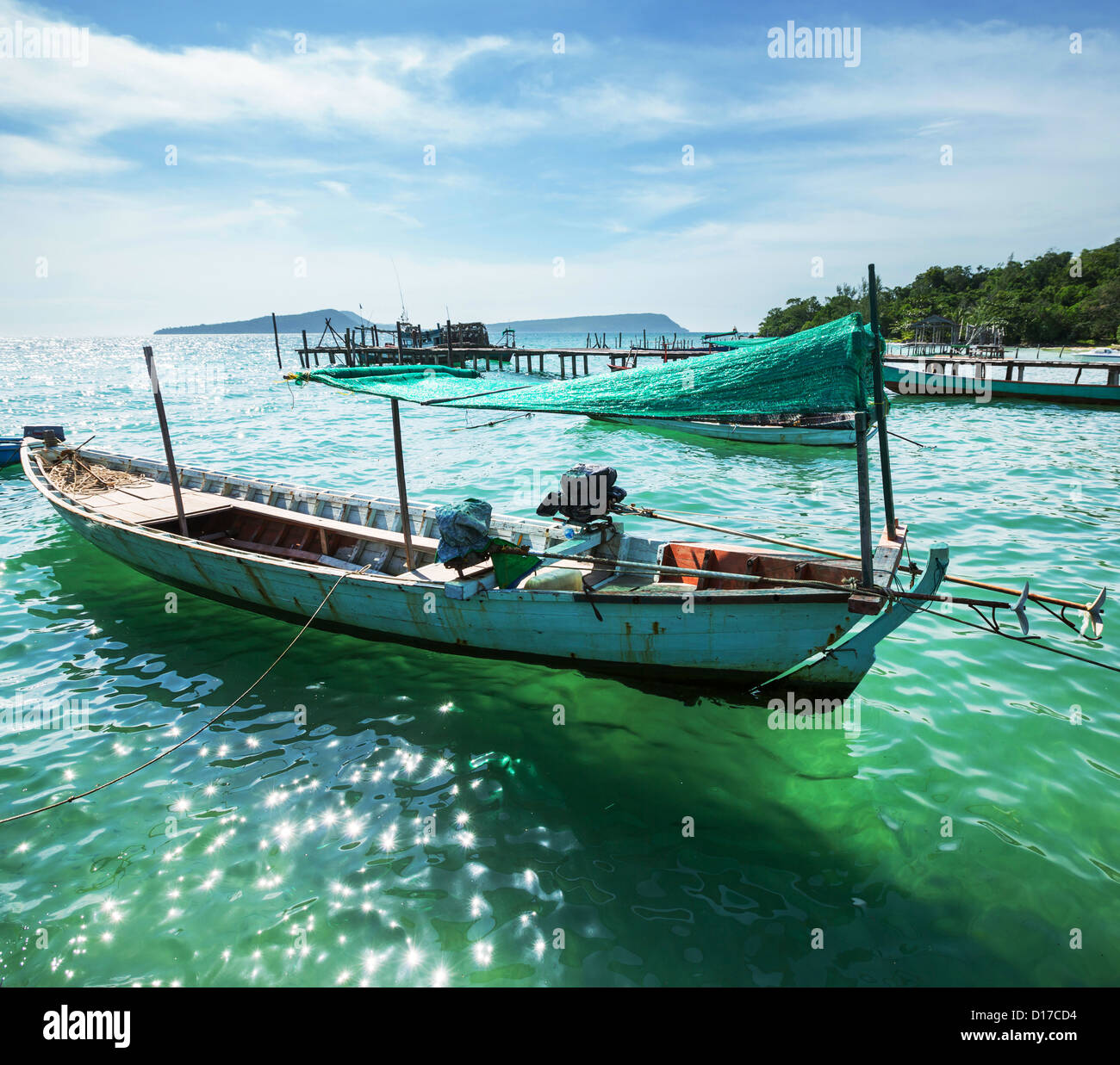 Khmer wooden fishing boat hi-res stock photography and images - Alamy