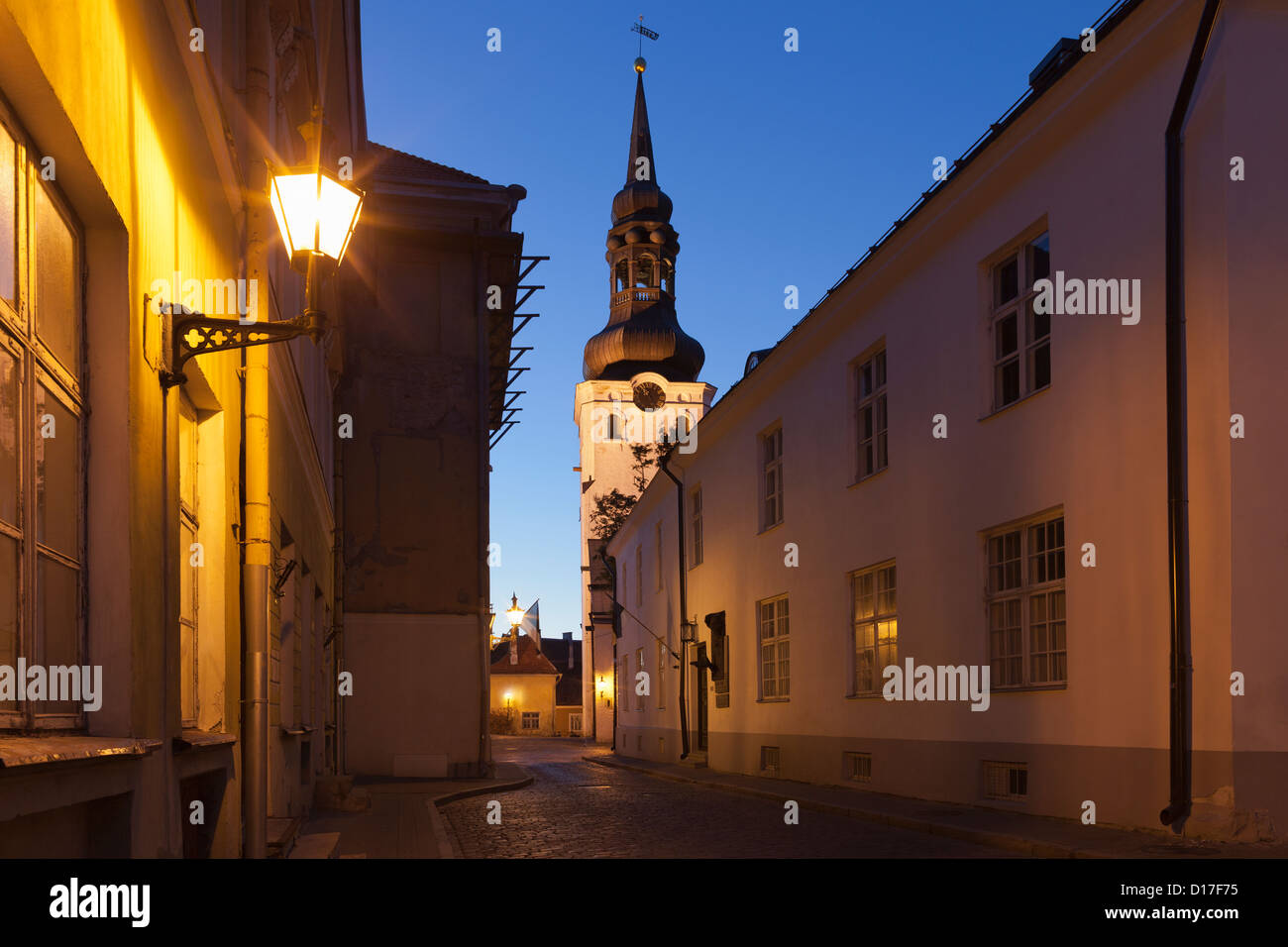 Church steeple overlooking city street Stock Photo - Alamy