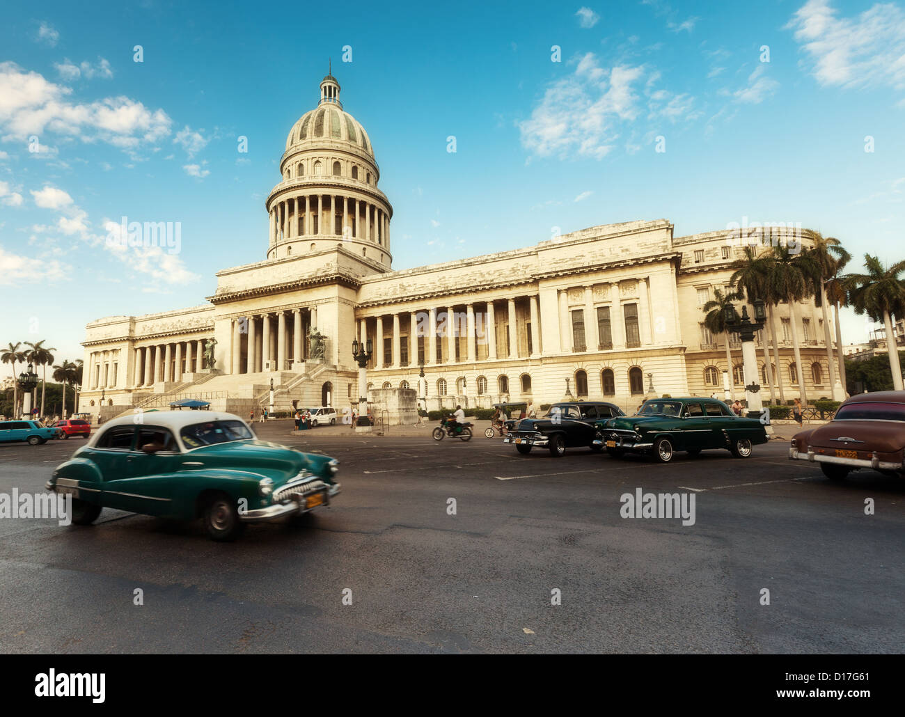 Havana car hi-res stock photography and images - Alamy