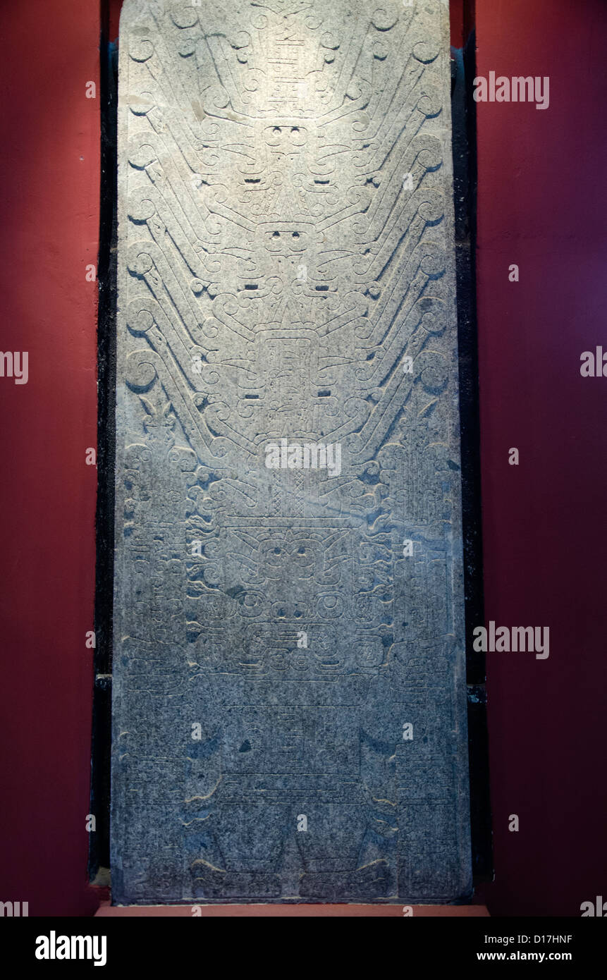 The Raimondi Stela from the Chavín culture 900BC-200BC. Perú Stock ...
